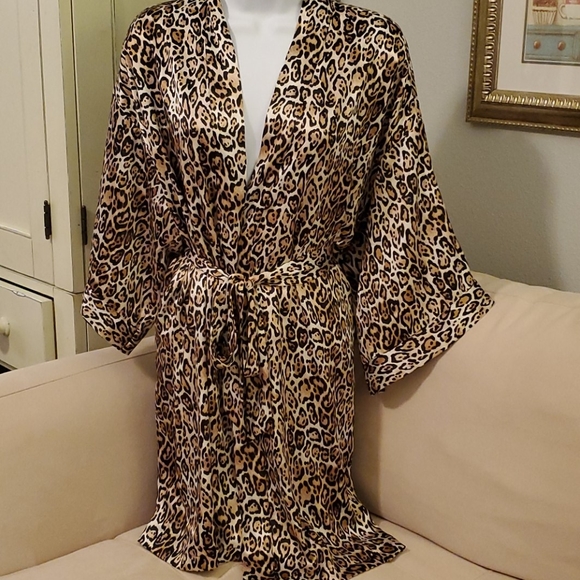 Victoria's Secret | Intimates & Sleepwear | Nwot Gorgeous Victorias ...